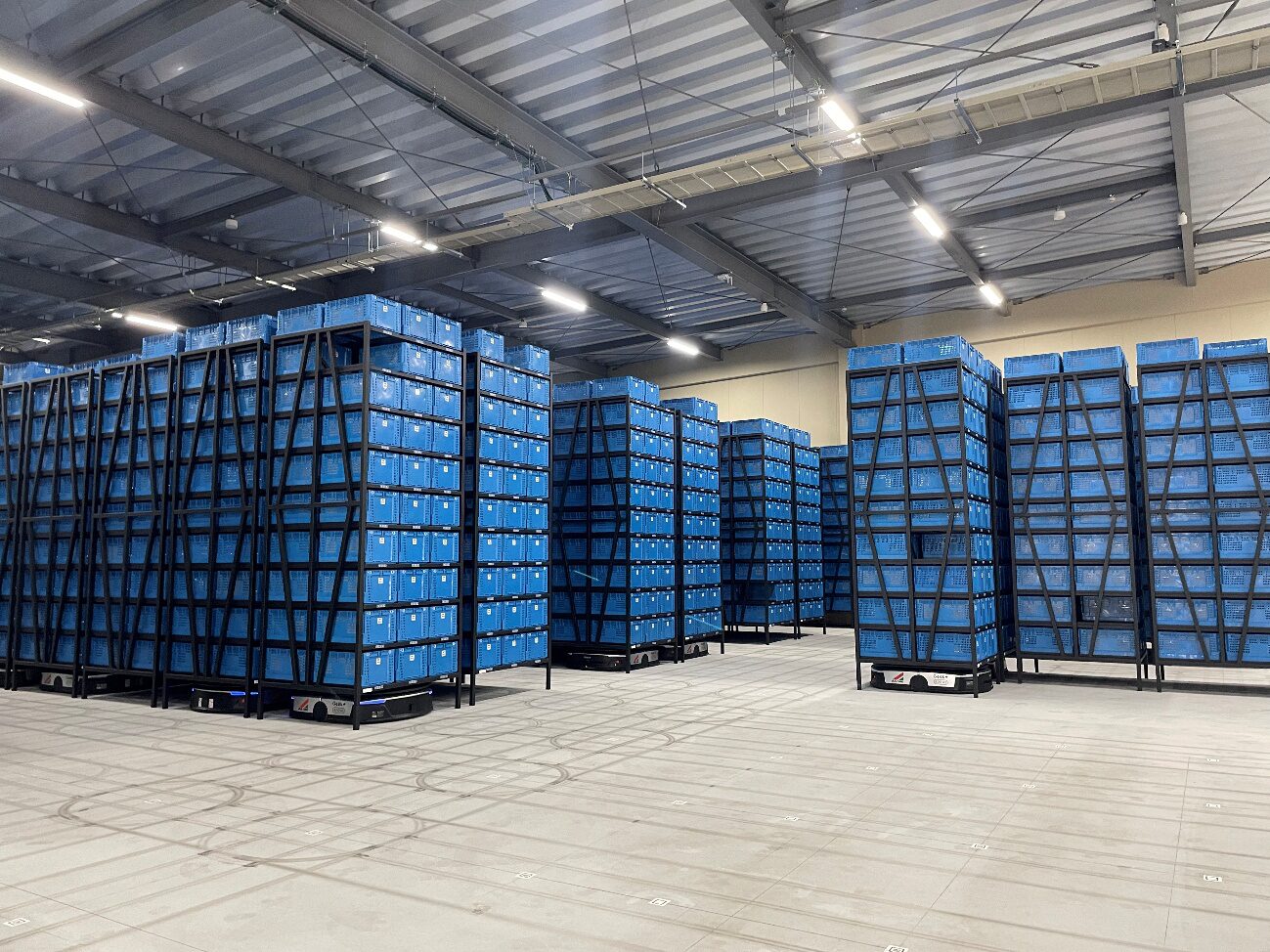 アズワン「九州DC」に最新GTPソリューション「PopPick」を導入 | 成功事例 | ギークプラス